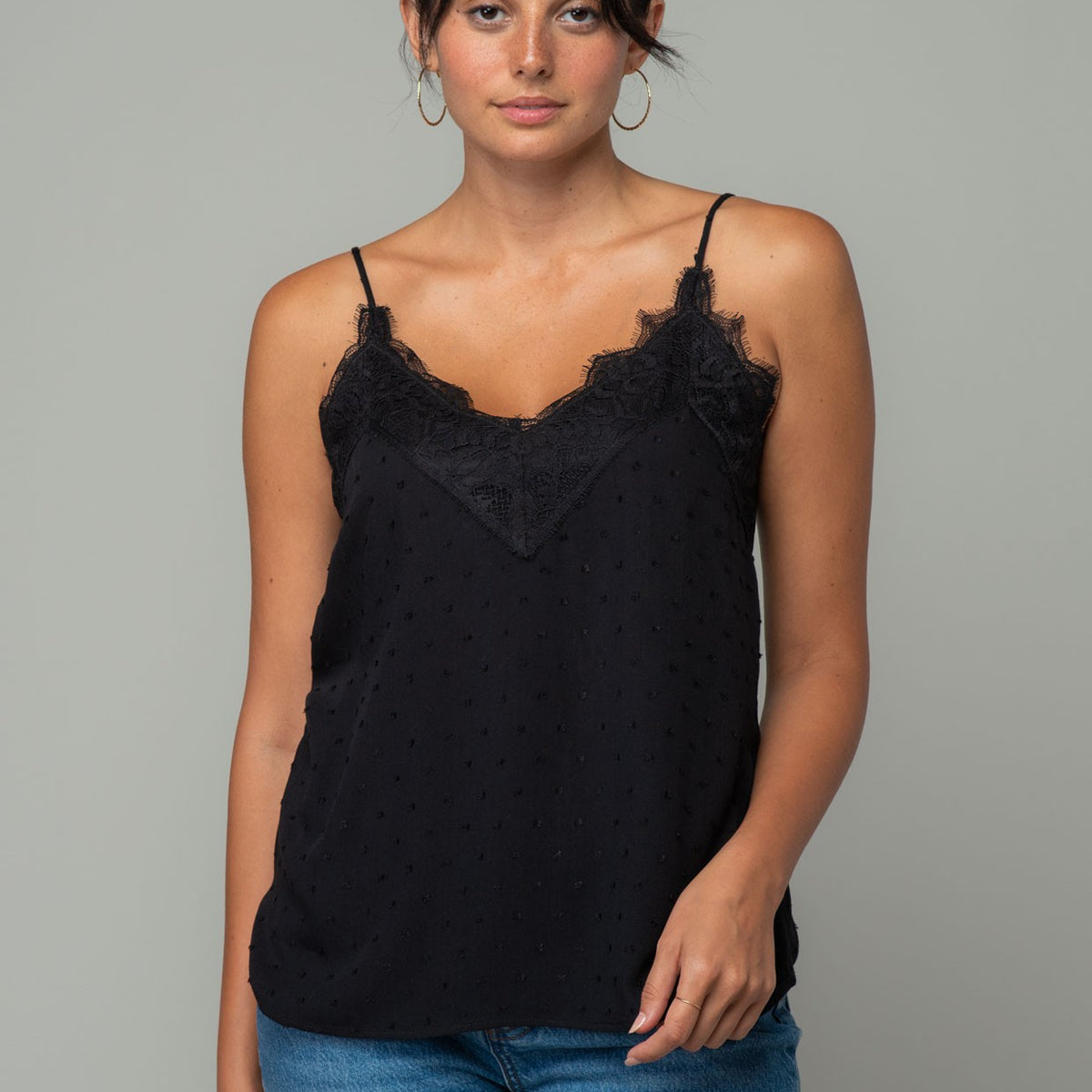 Textured Lace Trim V Neck Camisole – Mainstream Boutique of Morgan Hill